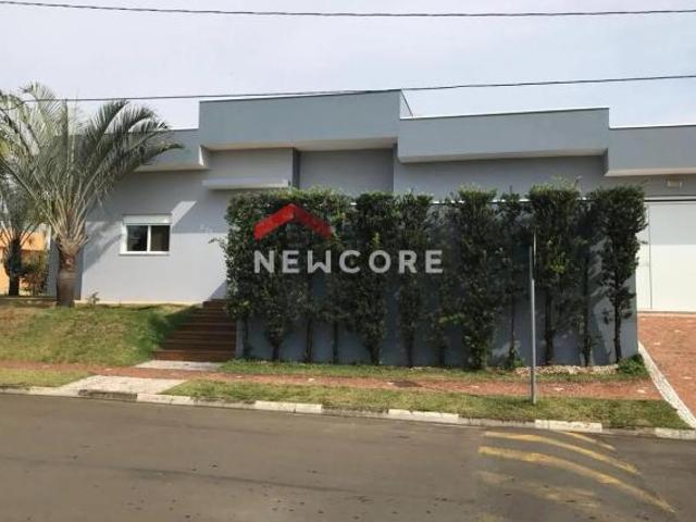Casa de condomínio em Avenida Fausto Pietrobom Jardim Planalto Paulínia/SP
