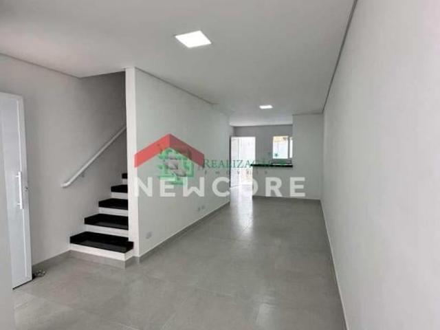 Casa de condomínio em Avenida Governador Lucas Garces Itaóca Mongaguá/SP