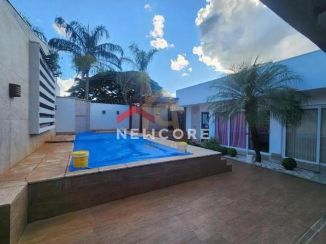 Casa de condomínio em Avenida Guedner Zona 08 Maringá/PR