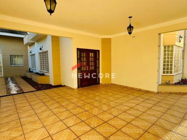 Casa de condomínio em Avenida Guedner Zona 08 Maringá/PR