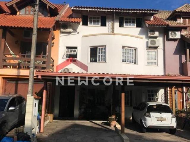 Casa de condomínio em Avenida Juca Batista Cavalhada Porto Alegre/RS