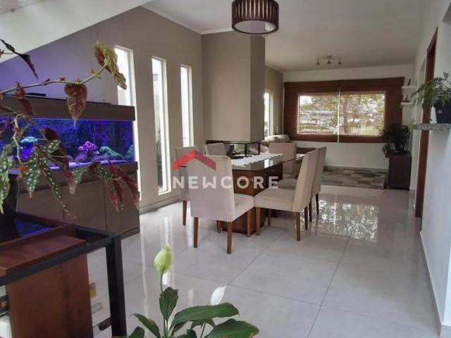 Casa de condomínio em Avenida Maria Thereza da Costa Naufal Parque das Laranjeiras Itatiba/SP