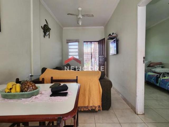Casa de condomínio em Avenida Maria de Lourdes da Silva Kfouri Massaguaçu Caraguatatuba/SP