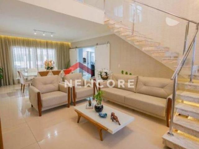 Casa de condomínio em Estrada Carlos Antônio Pereira de Castro Pitas Cotia/SP