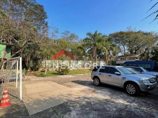 Casa de condomínio em Estrada Fazendinha Pousada dos Bandeirantes Carapicuíba/SP