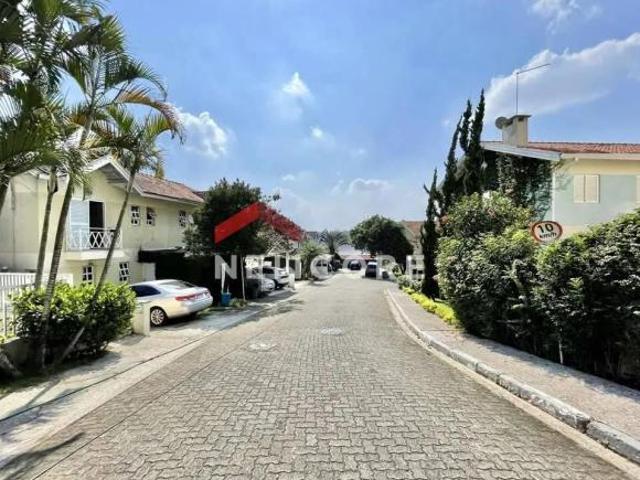 Casa de condomínio em Estrada Municipal Walter Steurer Chácara Pavoeiro Cotia/SP