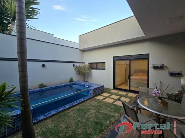 Casa de Condomínio em Indaiatuba SP com gramado e piscina, 3 suítes, 2 salas, 5 banheiros, 4 vagas d