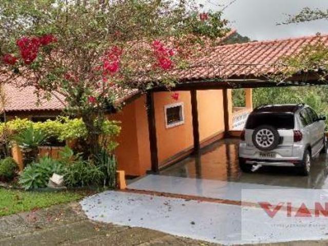 Casa de Condominio em Ipelândia Suzano