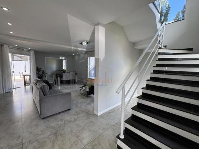 Casa de Condominio em Iporanga Sorocaba, SP