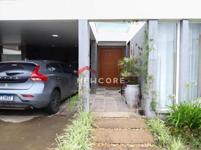 Casa de condomínio em Avenida Juca Batista Belém Novo Porto Alegre/RS
