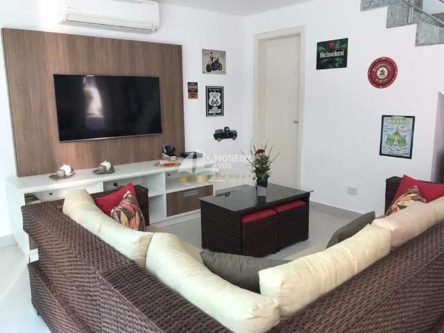Casa de condomínio, em Juquehy, para locação anual e venda