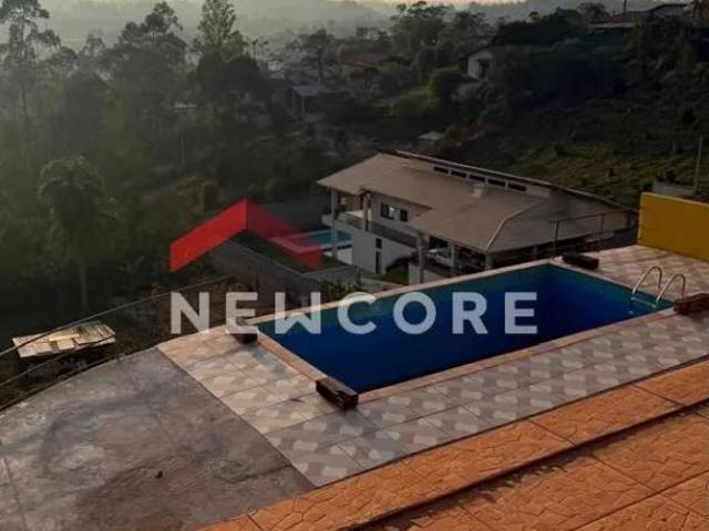 Casa de condomínio em Loteamento Clube dos Oficiais da Polícia Militar do Carmo Canguera São R