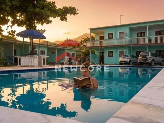 Casa de condomínio em Maria de Lourdes da Silva Kfouri Massaguaçu Caraguatatuba/SP