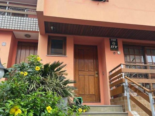 Casa de Condomínio em Menino Deus