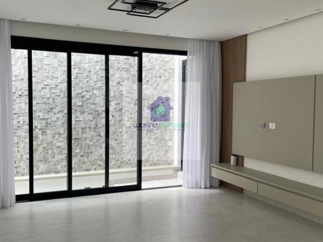 Casa de Condomínio em Nova Caieiras: 3 Suítes por R$2.400.000