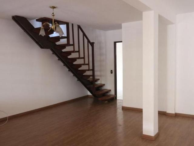 Casa de Condomínio em Santo Amaro 150m², 3 quartos, 1 suíte, 2 vagas