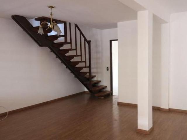 Casa de Condomínio em Santo Amaro 150m², 3 quartos, 1 suíte, 2 vagas