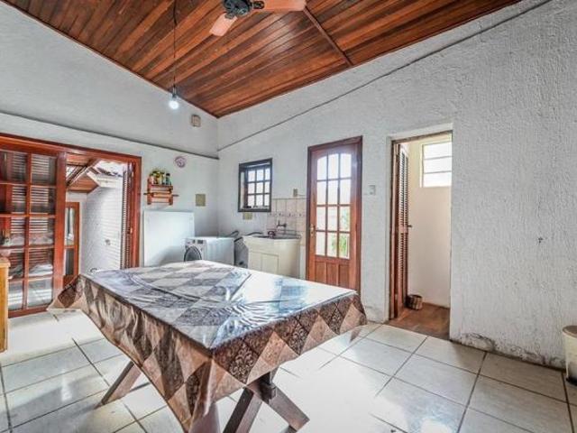 Casa de Condomínio em Santa Tereza