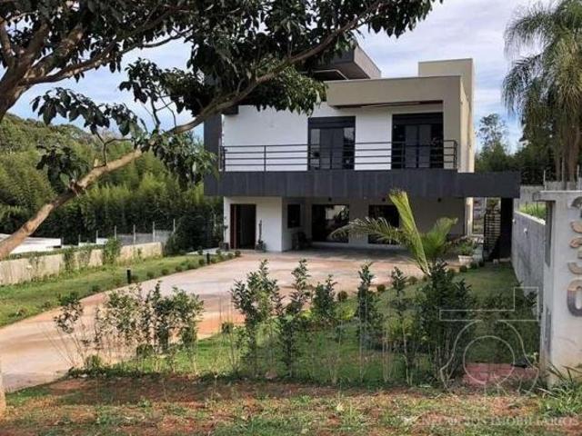Casa de Condomínio em Paisagem Renoir Cotia