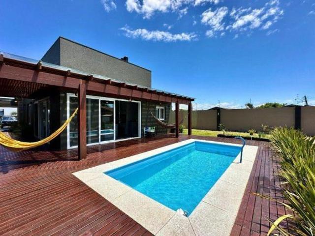 Casa de Condomínio em Rainha do Mar