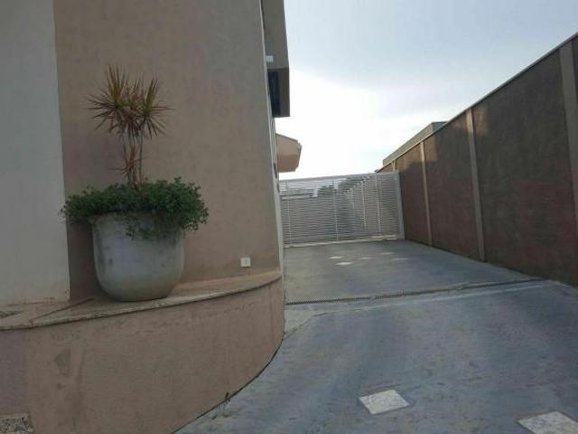 Casa de condomínio em Rua Maria Gonçalves Frediane Loteamento Residencial Jardim Botânico Itati