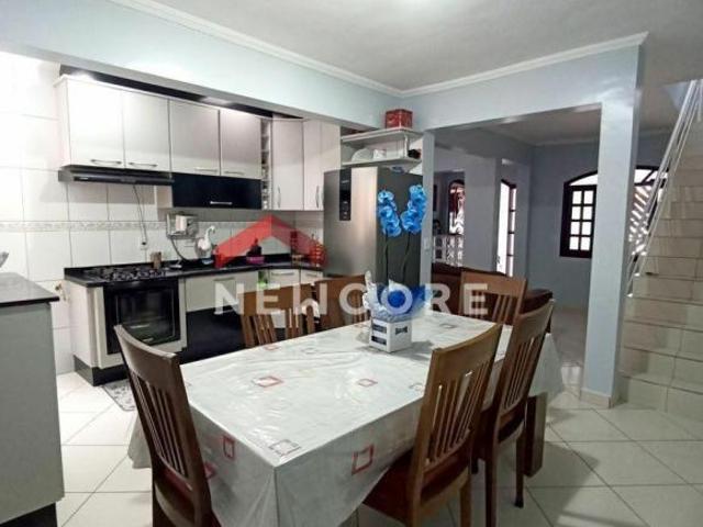 Casa de condomínio em Rua Monza Jardim Imperial Arujá/SP