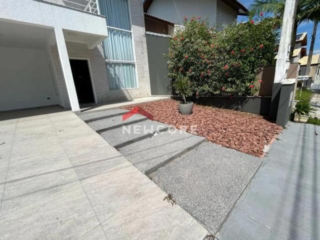 Casa de condomínio em Rua Oito A Jardim Três Marias Peruíbe/SP