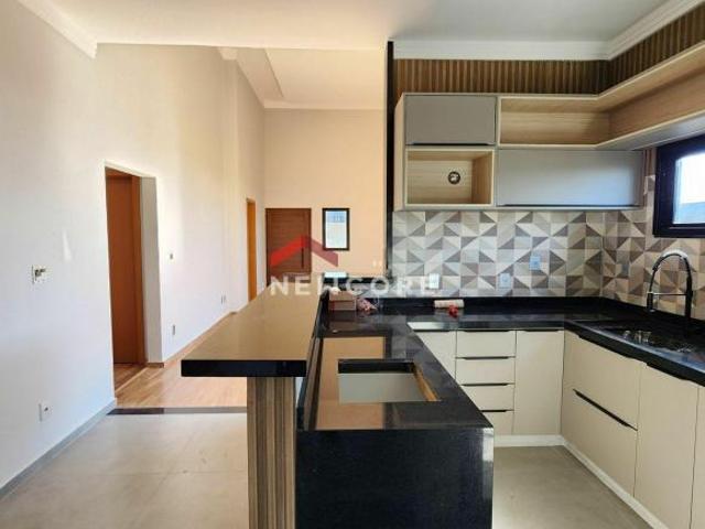 Casa de condomínio em Rua Ávilla Residencial Villa de León Piratininga/SP