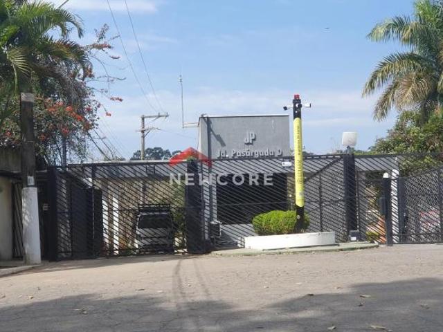 Casa de condomínio em Rua Álamos Granja Viana Cotia/SP