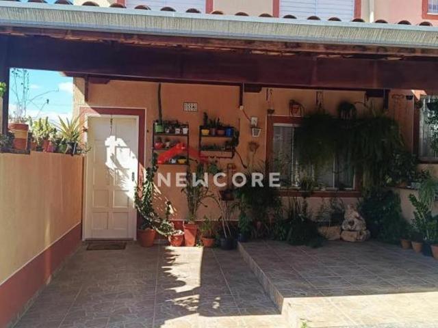 Casa de condomínio em Rua Ameixeiras Jardim Petrópolis Cotia/SP