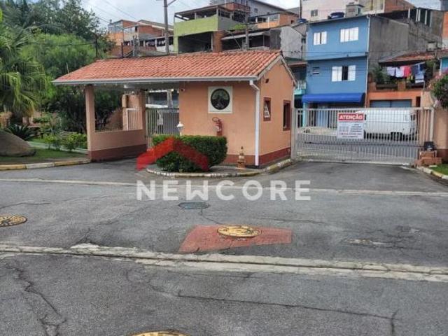 Casa de condomínio em Rua Ameixeiras Jardim Petrópolis Cotia/SP