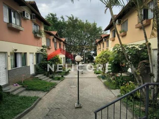 Casa de condomínio em Rua Antônio Donini Vila Yolanda Osasco/SP