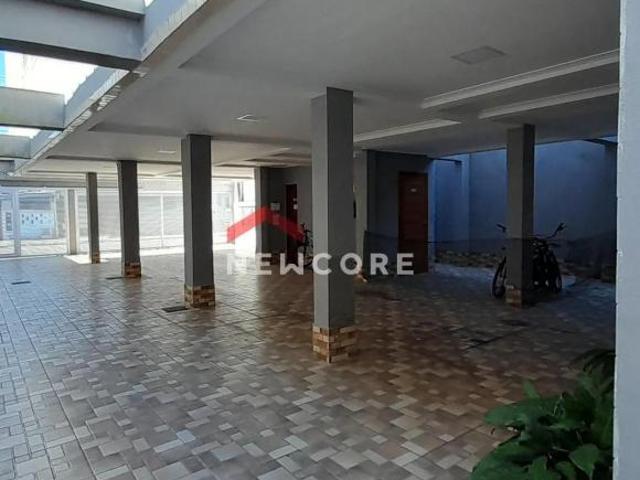 Casa de condomínio em Rua Balneária Real Praia Grande/SP