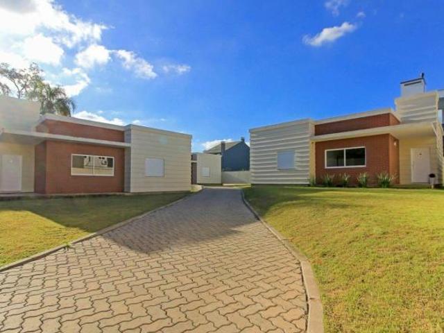 Casa de condomínio em Rua Canísio Binsfeld Hípica Porto Alegre/RS