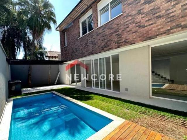 Casa de condomínio em Rua das Barcas Jardim dos Estados São Paulo/SP