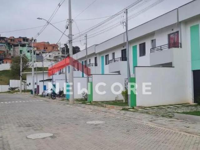 Casa de condomínio em Rua das Morangueiras Jardim Petrópolis Cotia/SP