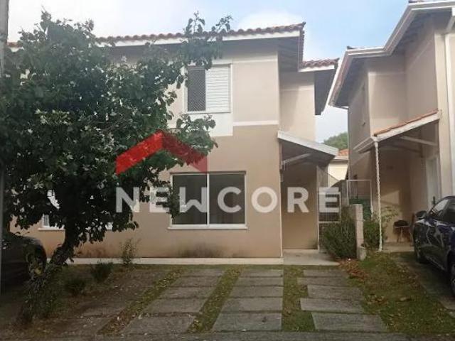 Casa de condomínio em Rua dos Coqueirais Jardim Petrópolis Cotia/SP