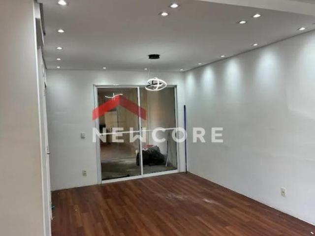 Casa de condomínio em Rua dos Coqueirais Jardim Petrópolis Cotia/SP