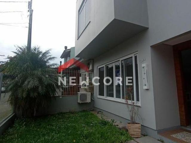 Casa de condomínio em Rua Guatambu Hípica Porto Alegre/RS