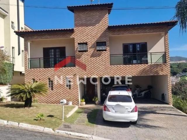 Casa de condomínio em Rua Gés Tarumã Santana de Parnaíba/SP