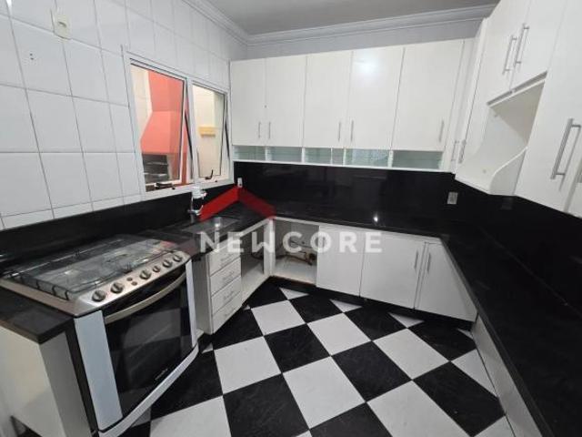Casa de condomínio em Rua Ibitinga Vila Bertioga São Paulo/SP