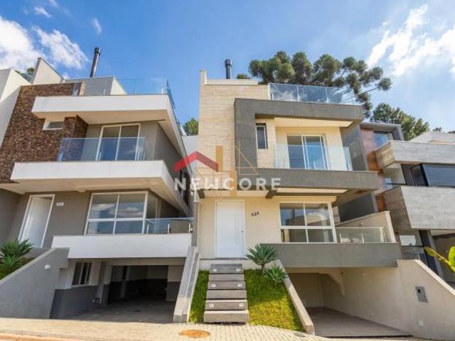 Casa de condomínio em Rua Irma Schreiner Maran Santa Cândida Curitiba/PR