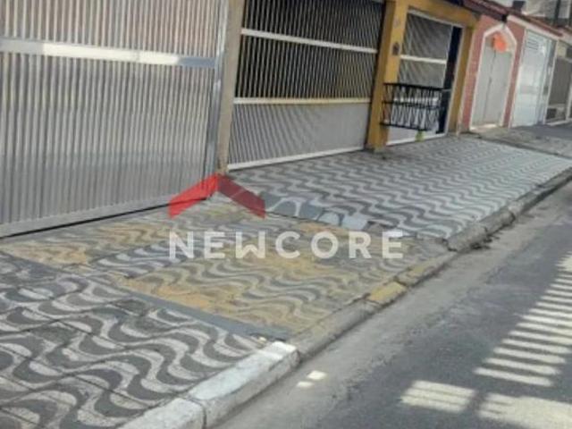 Casa de condomínio em Rua Javaés Tupi Praia Grande/SP