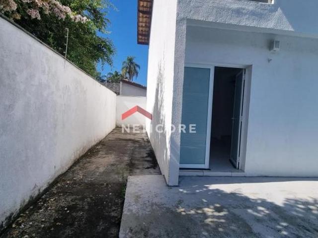 Casa de condomínio em Rua L Balneário Gardem Mar Caraguatatuba/SP