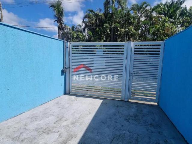 Casa de condomínio em Rua L Balneário Gardem Mar Caraguatatuba/SP