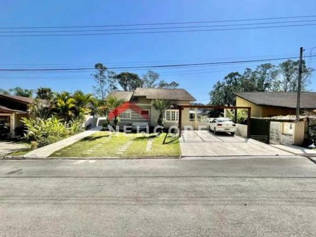 Casa de condomínio em Rua São Fernando Jardim do Golf I Jandira/SP