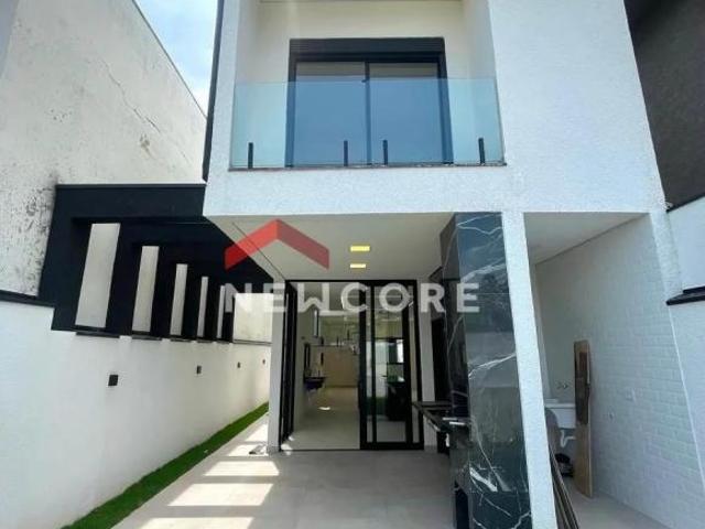 Casa de condomínio em Rua Tainá Villas do Jaguari Santana de Parnaíba/SP