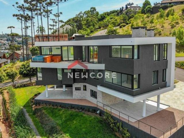 Casa de condomínio em Rua Teobaldo Prinstrop Bavária Gramado/RS