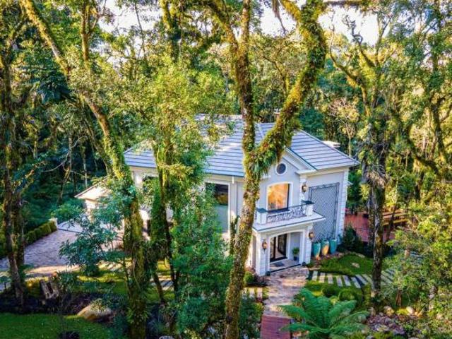 Casa de condomínio em Waldemar Frederico Weber Mato Queimado Gramado/RS