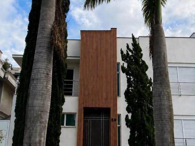 Casa de Condomínio em Tamboré, Barueri | 536m², 4 Suítes